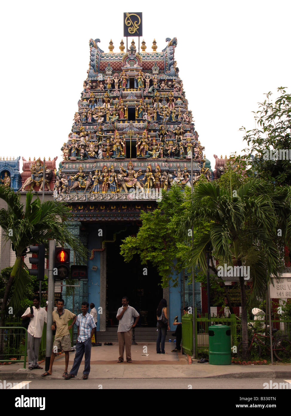 Singapore little india temples hi-res stock photography and images - Alamy