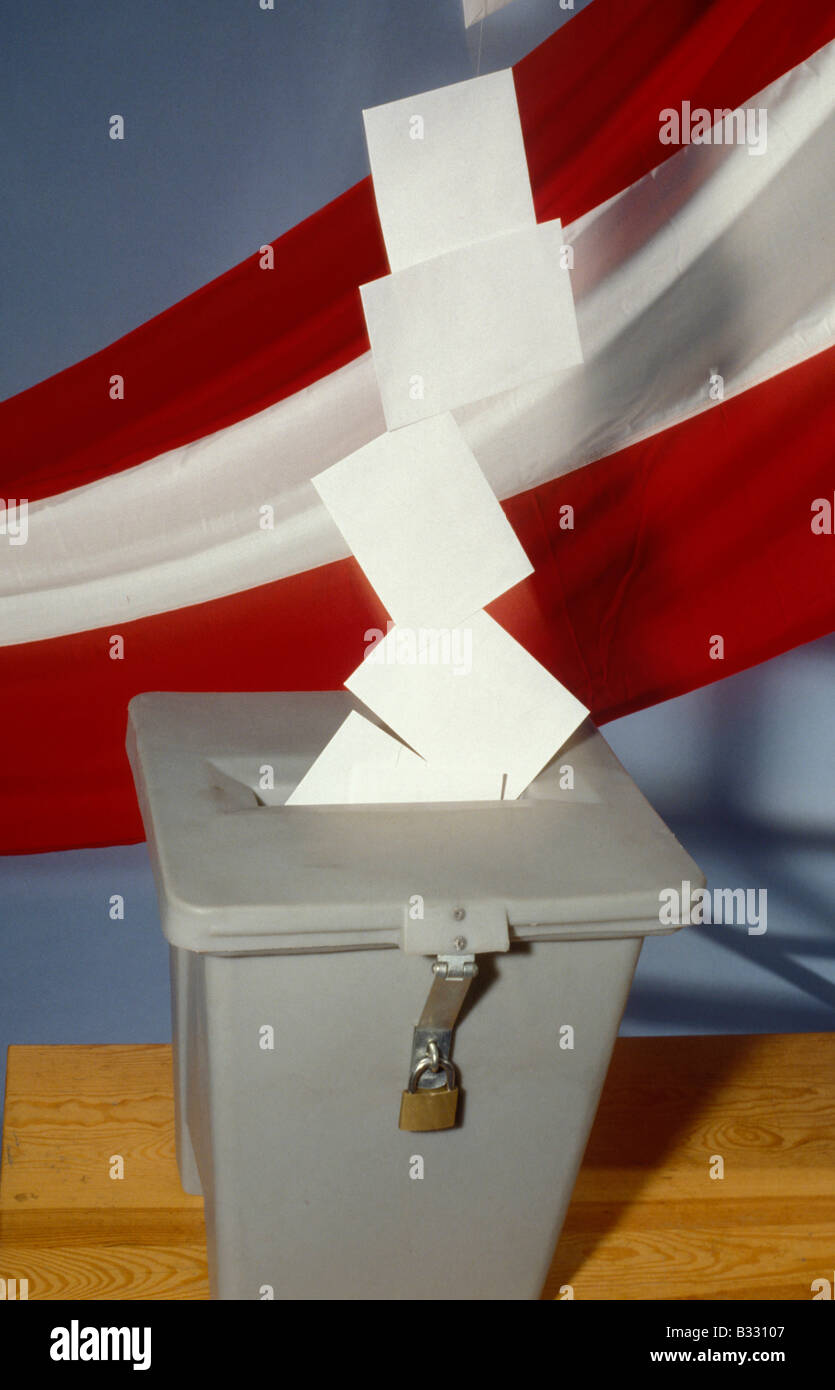 voting box with votings Stock Photo - Alamy