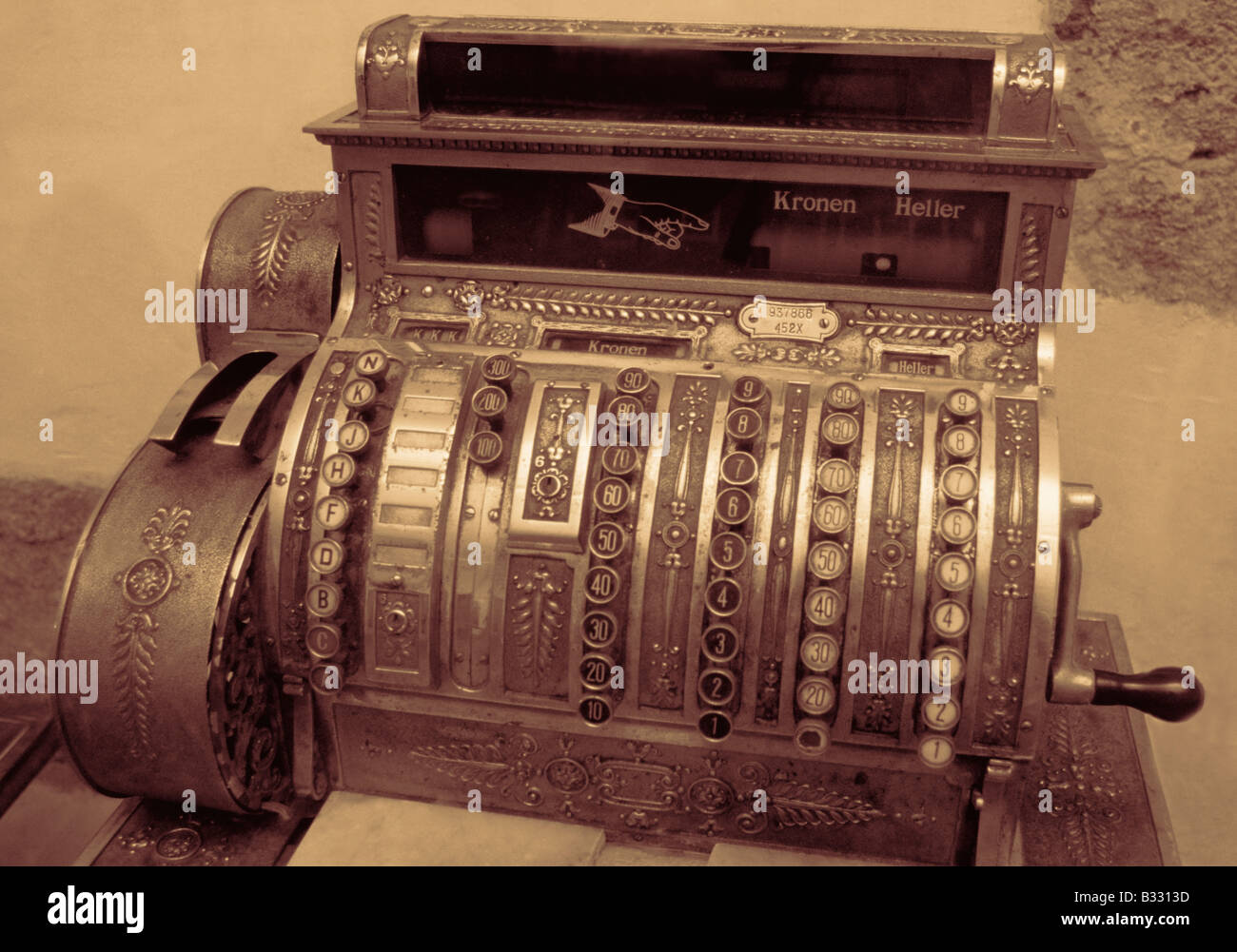 Old cash register Stock Photo - Alamy