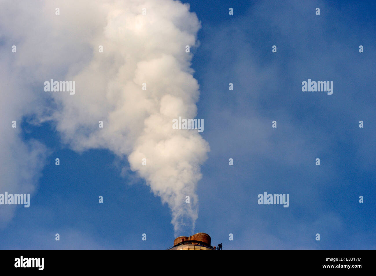 Water fumes hi-res stock photography and images - Alamy