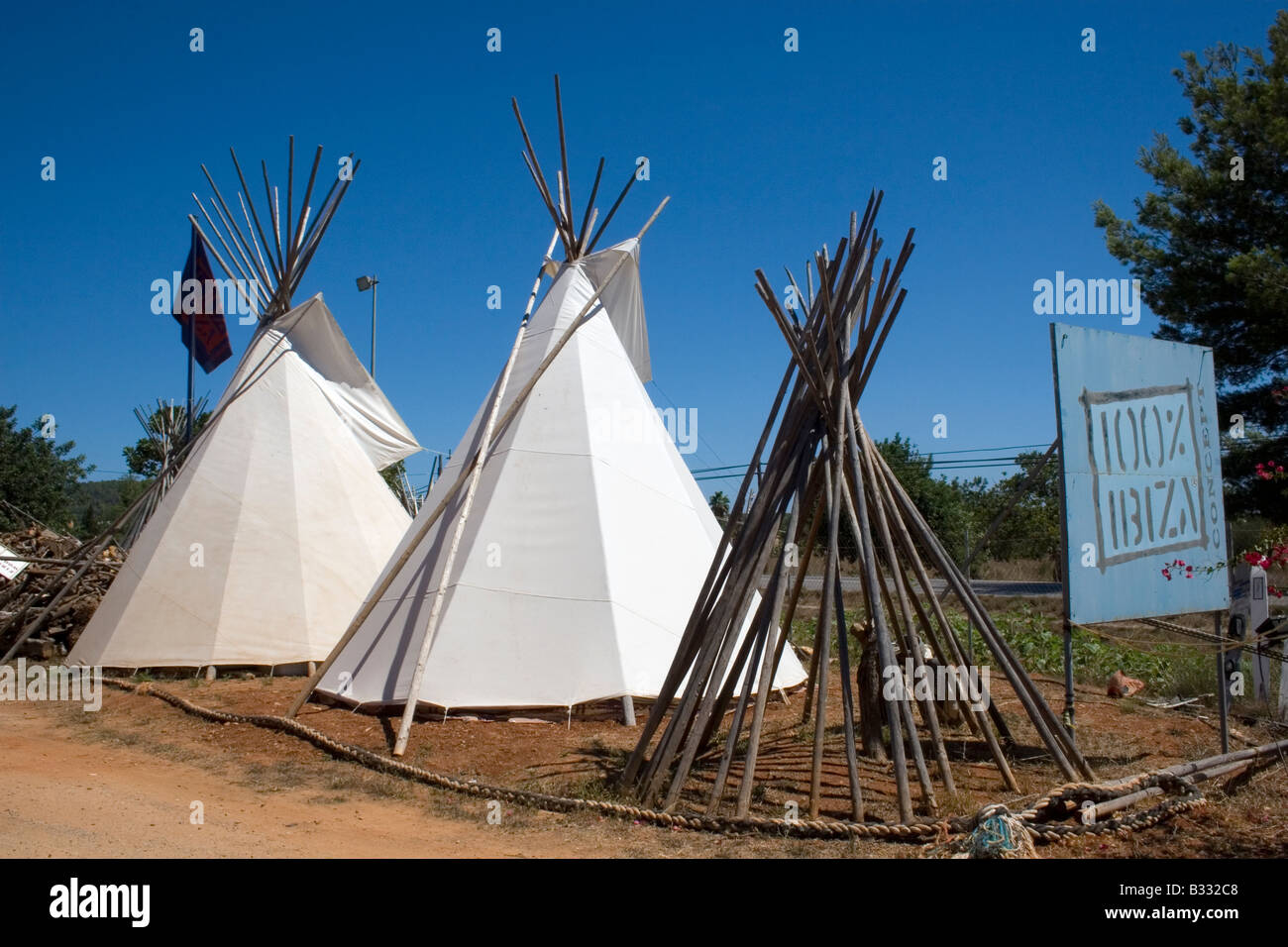 Tepee tipi hi-res stock photography and images - Alamy