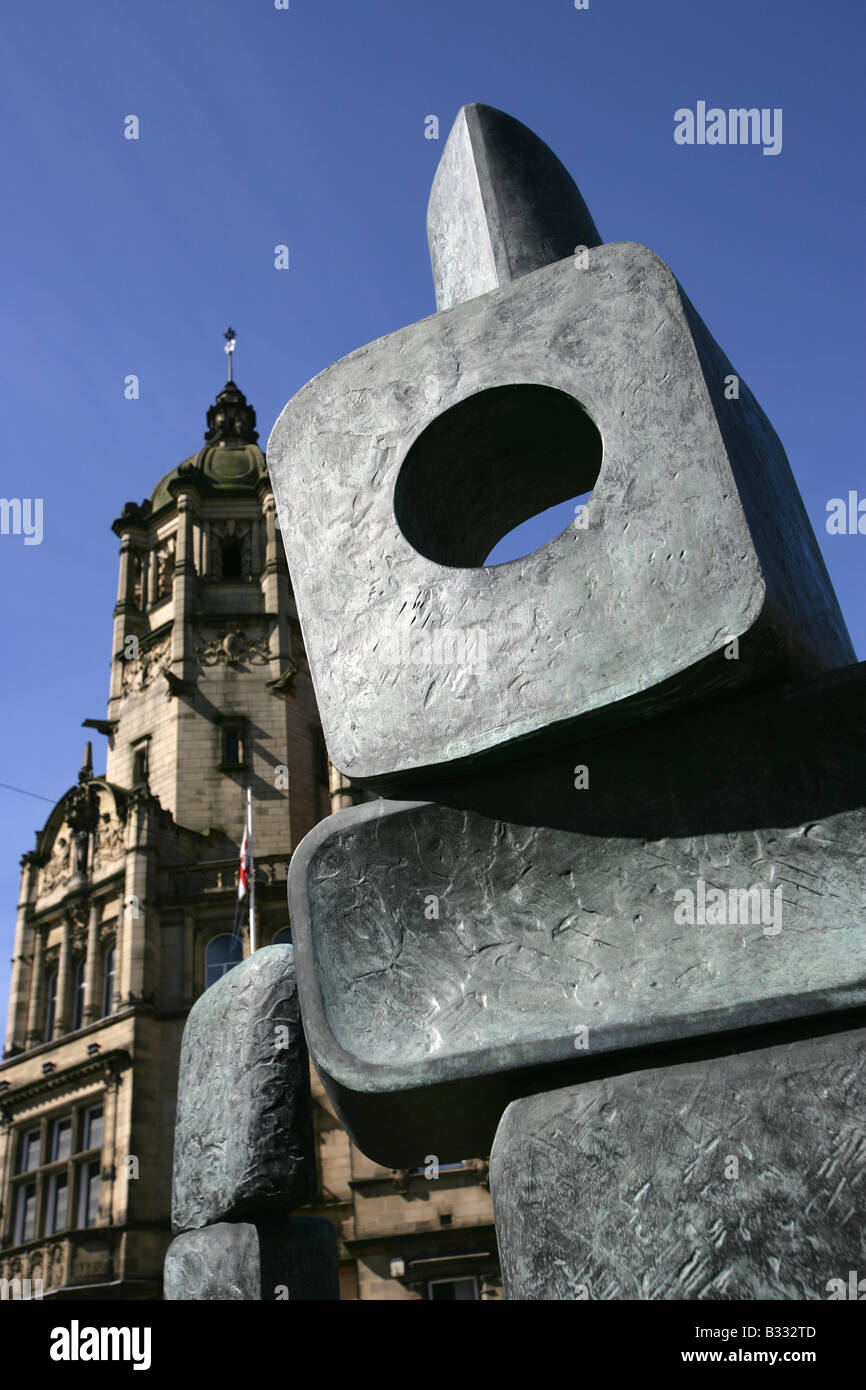 Barbara hepworth sculpture hi-res stock photography and images - Alamy