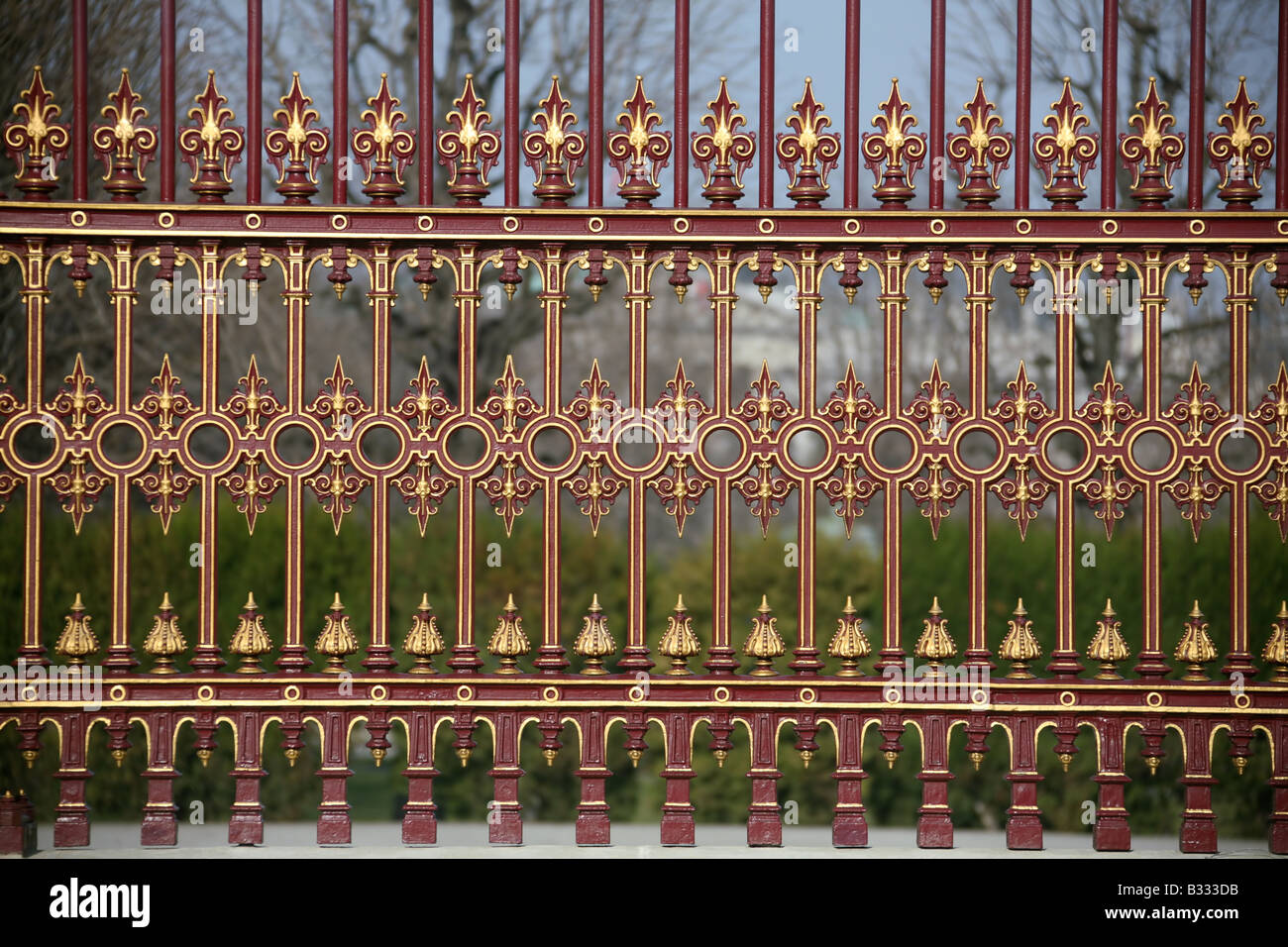 Vienna, the Hofburg, fence Stock Photo - Alamy