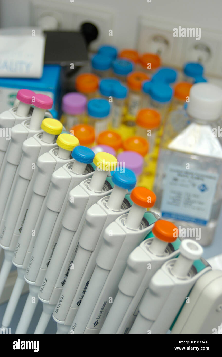 Tabletop experiment hi-res stock photography and images - Alamy