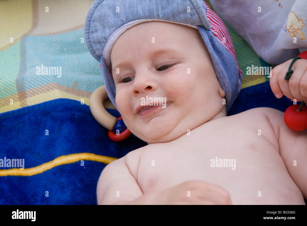 Toddlers cover hi-res stock photography and images - Alamy