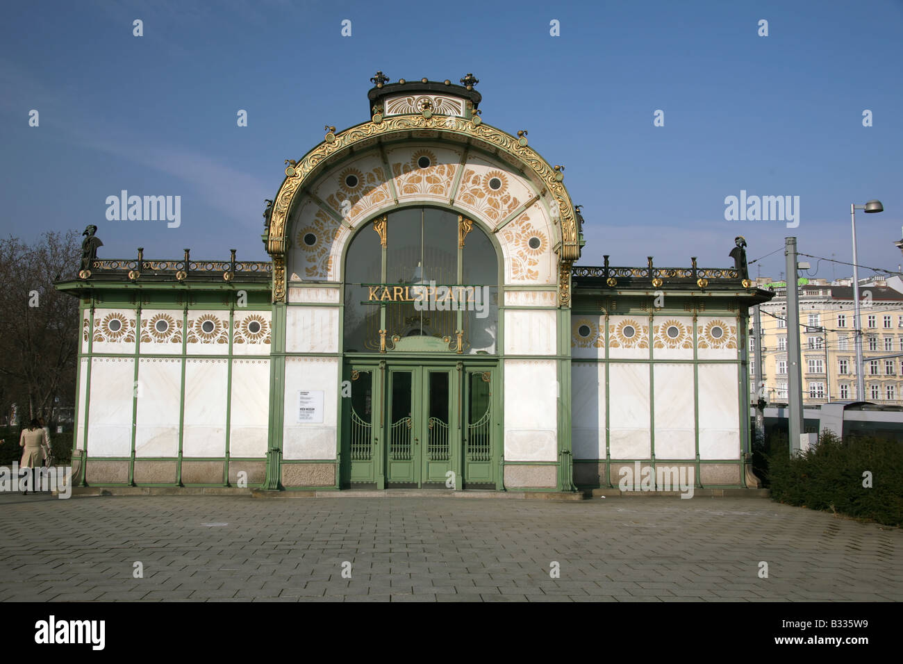 Vienna, underground station Karlsplatz Stock Photo - Alamy