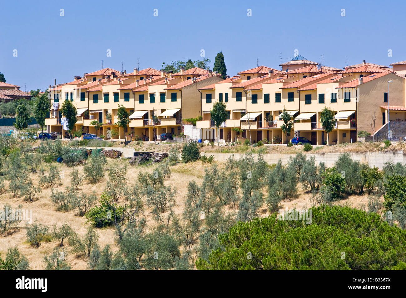 Modern house building Tuscany Italy Stock Photo - Alamy