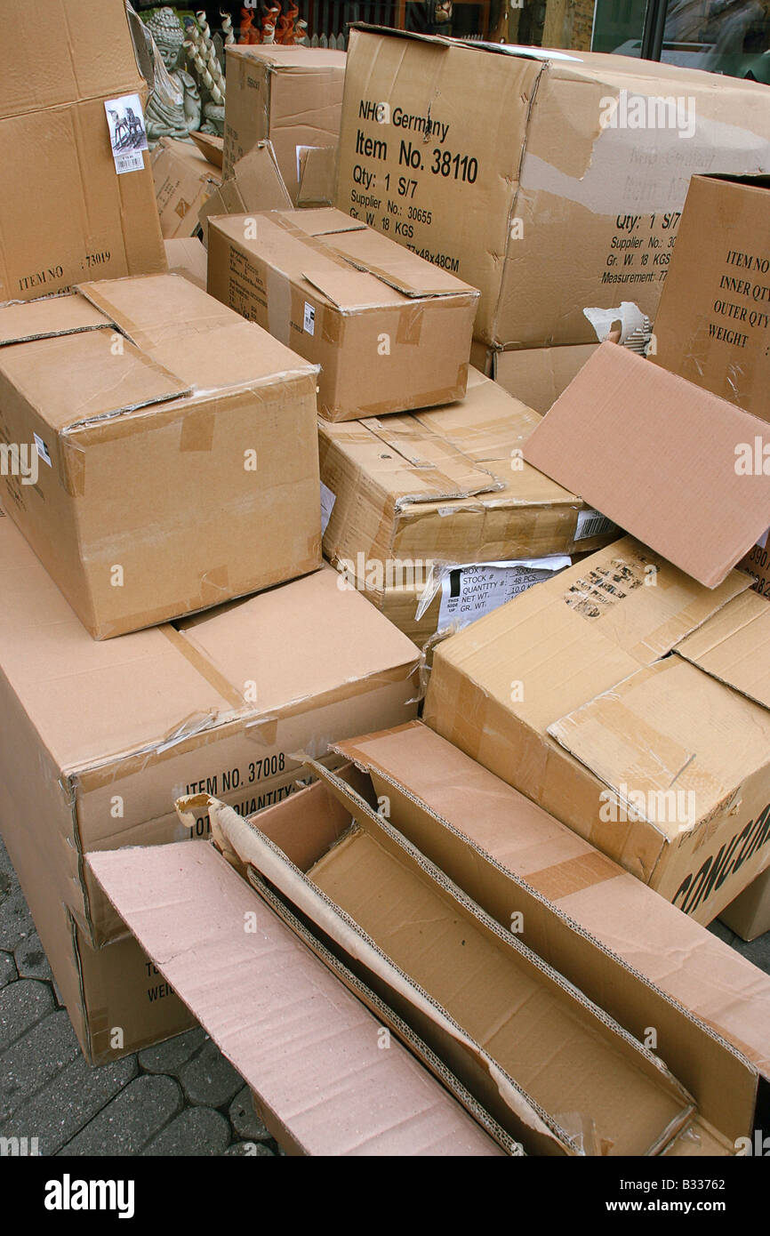 Cardboard packagings hi-res stock photography and images - Alamy