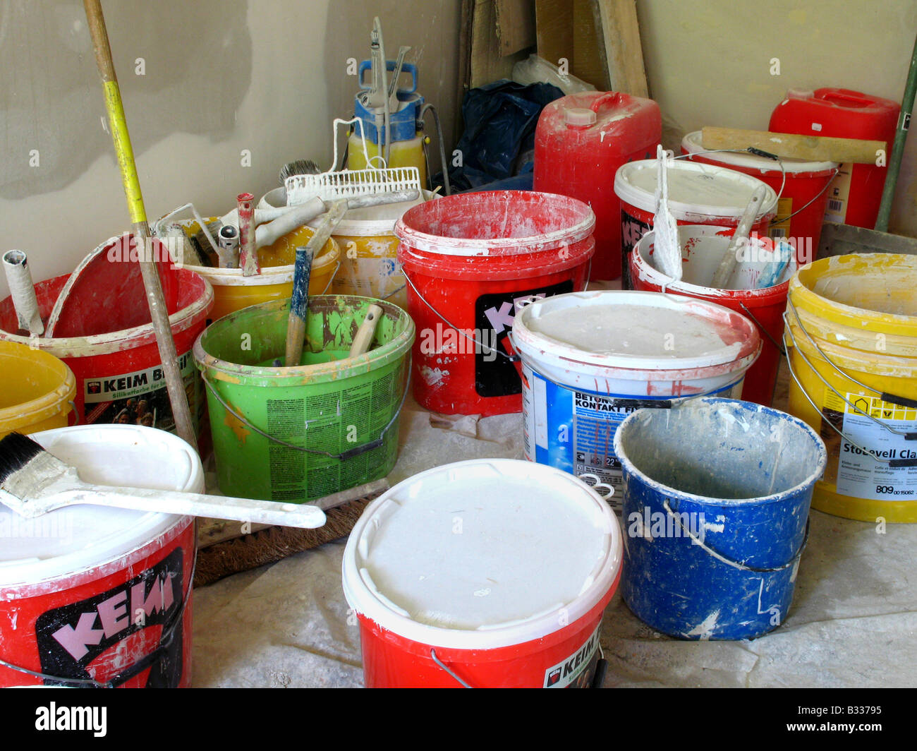 Painter and varnisher hi-res stock photography and images - Alamy