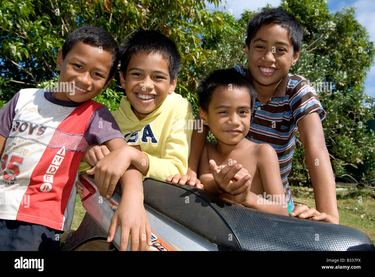 children on Atiu Cook Islands Stock Photo - Alamy