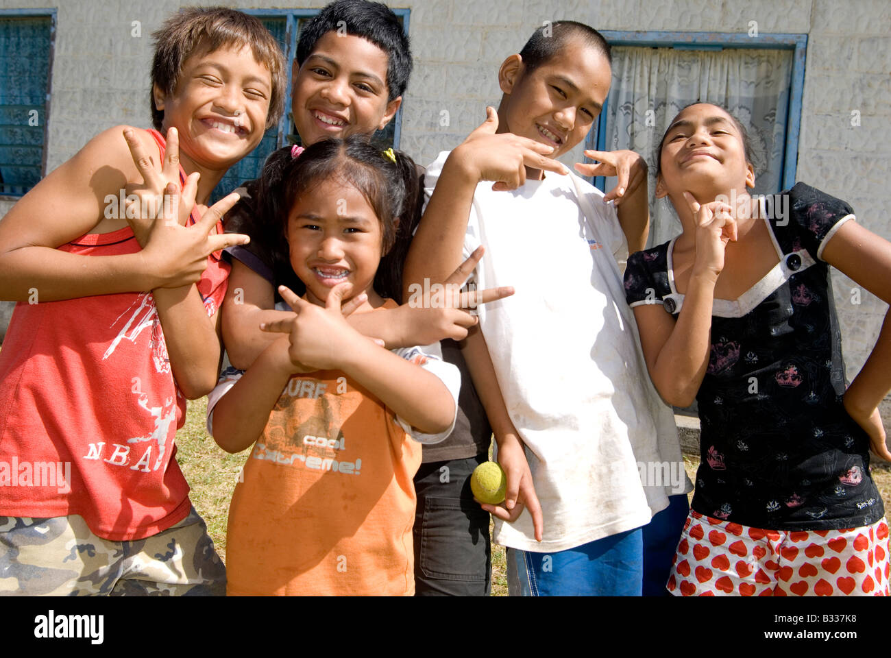 Children cook islands hi-res stock photography and images - Alamy