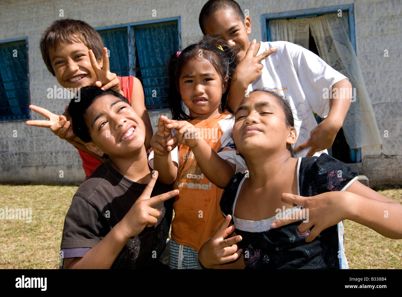 children on Atiu Cook Islands Stock Photo - Alamy