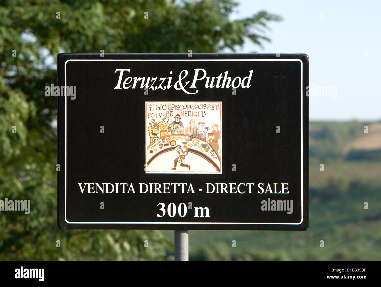 Sign showing direct wine sales from vineyard Tuscany Italy Stock Photo ...