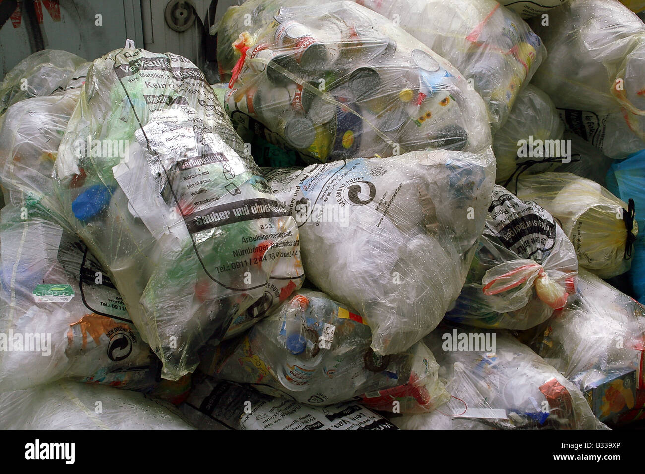 Returnable plastics hi-res stock photography and images - Alamy