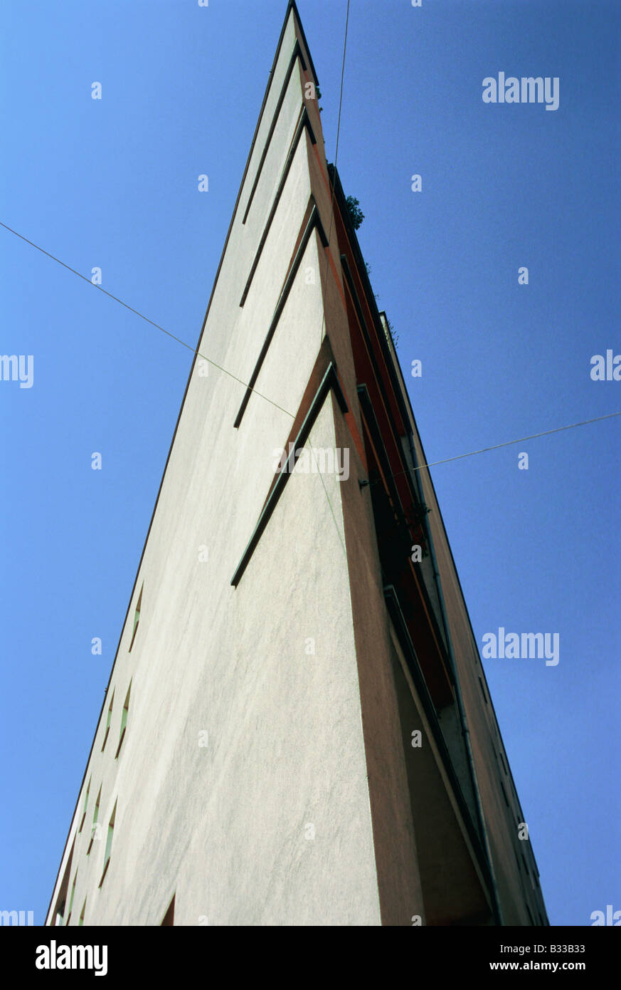 Pointed house hi-res stock photography and images - Alamy