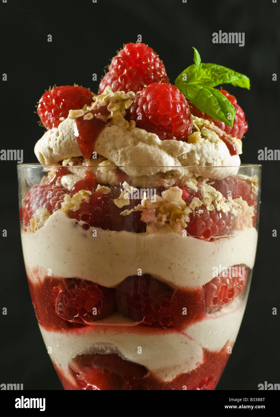 Raspberry Cranachan High Resolution Stock Photography and Images - Alamy