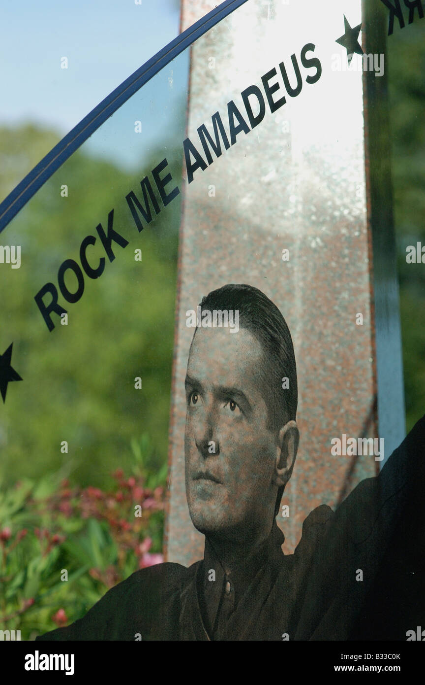 Falco - honorary grave at the Viennese Zentralfriedhof Stock Photo - Alamy