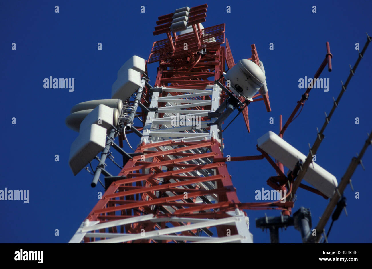 Gsm aerials hi-res stock photography and images - Alamy