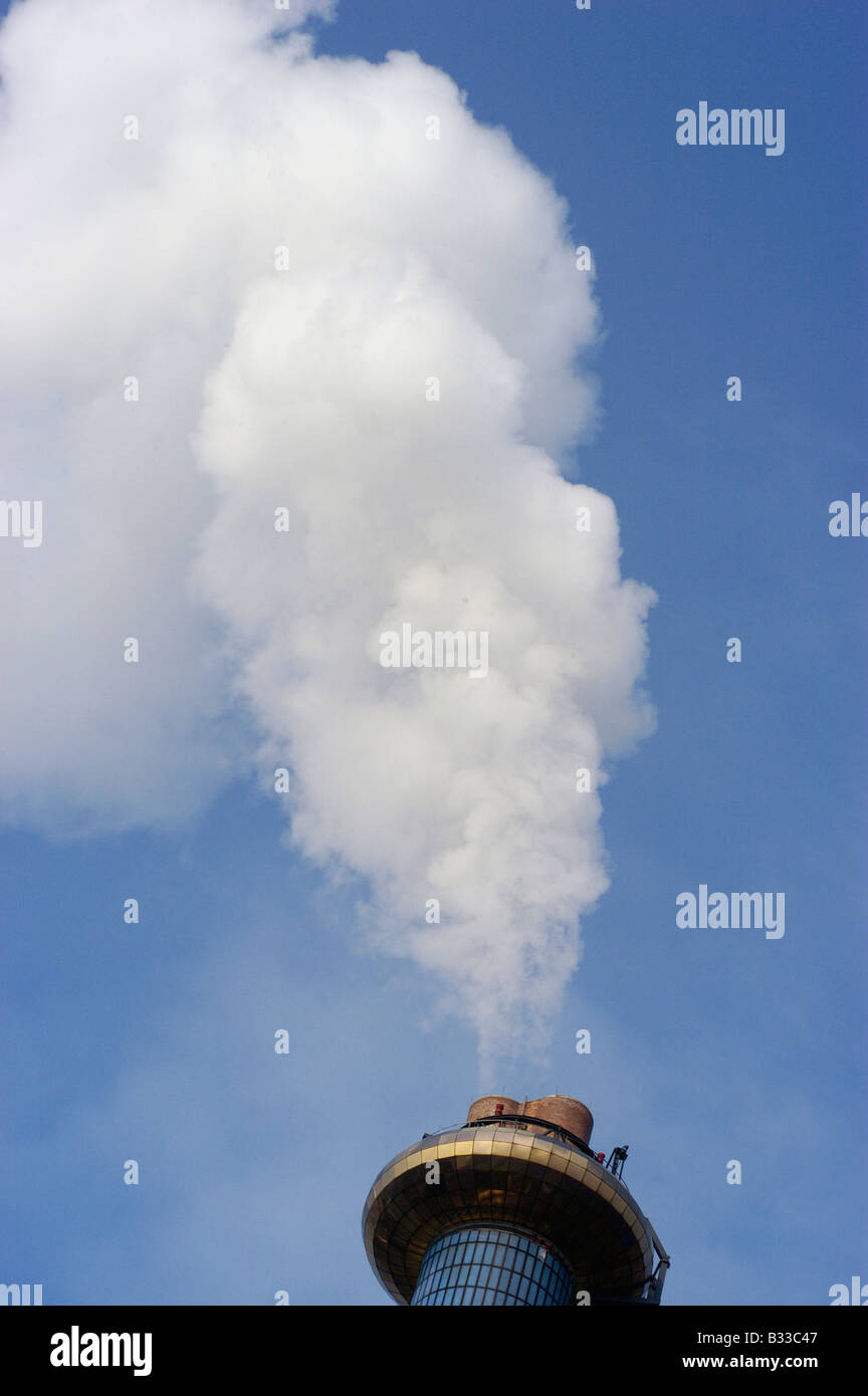 Water fumes hi-res stock photography and images - Alamy
