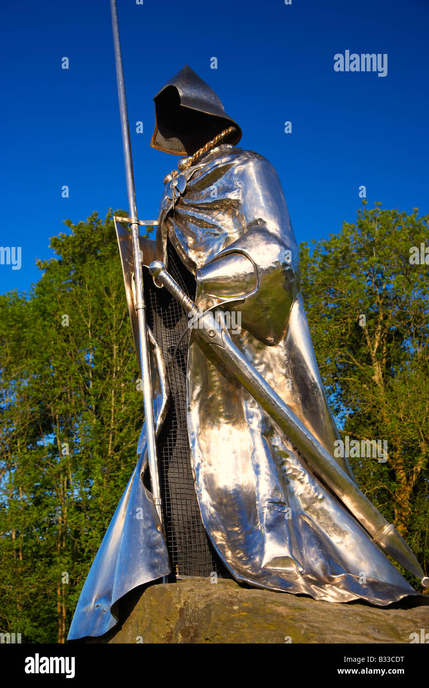 Llewelyn ap Gruffydd Statue outside Llandovery Castle, West Wales, UK ...
