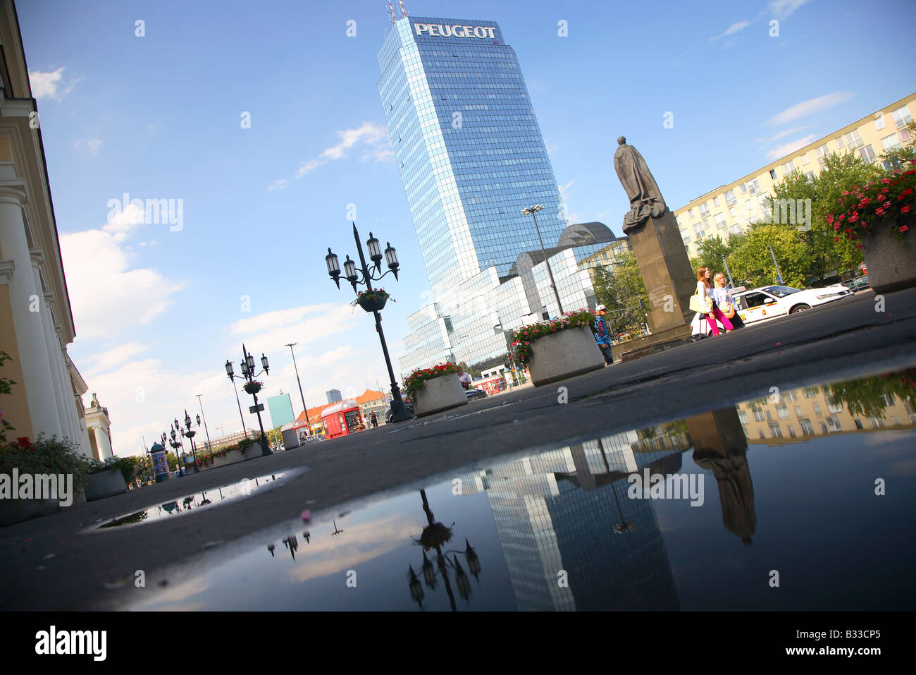 Blekitny Wiezowiec High Resolution Stock Photography and Images - Alamy