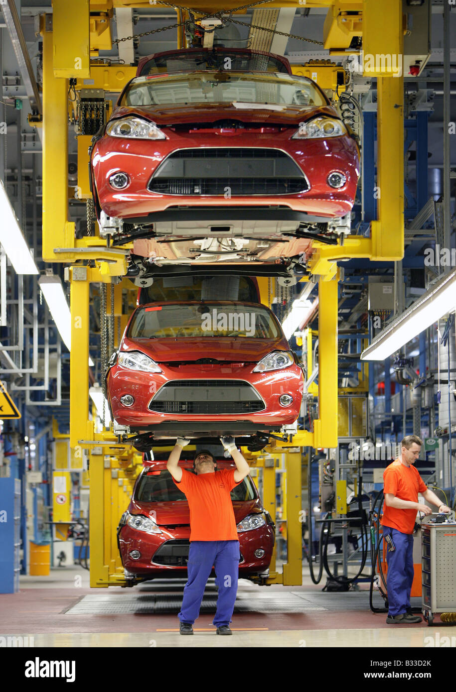 Autoproduktion hi-res stock photography and images - Alamy