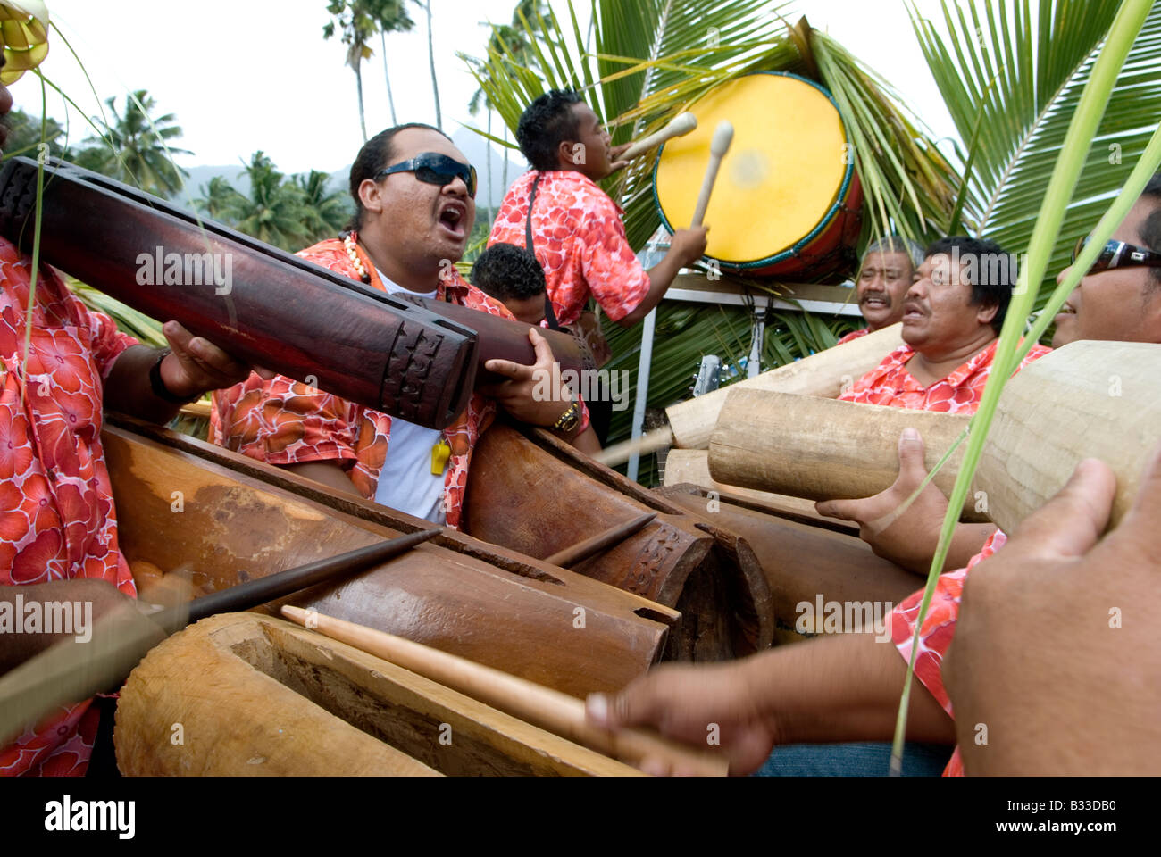 Cook Islands Music High Resolution Stock Photography and Images - Alamy