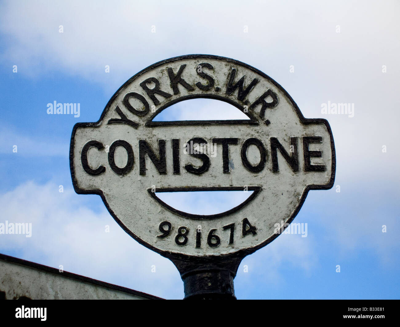 Old cast iron sign hi-res stock photography and images - Alamy