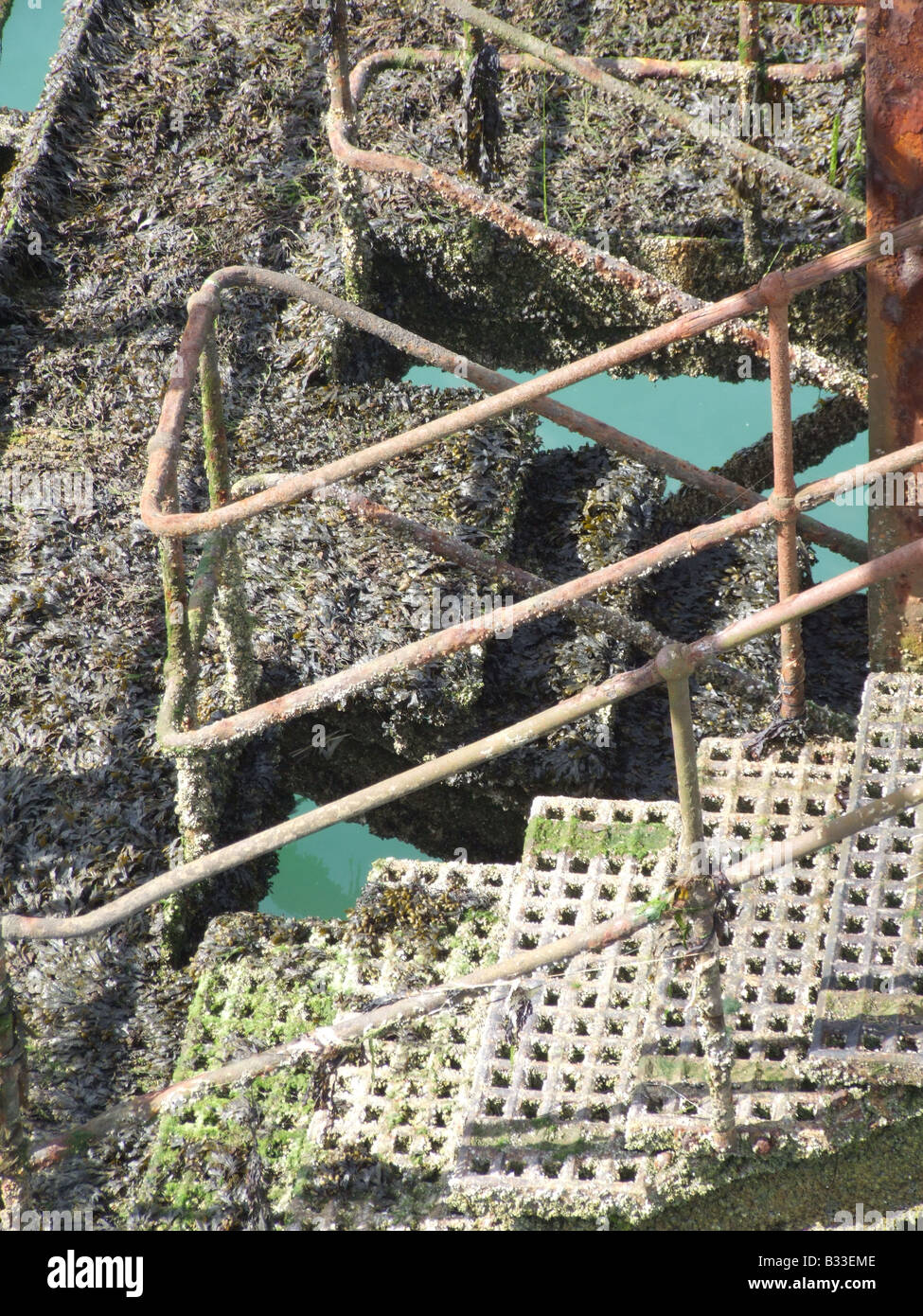 old jetty by sea Stock Photo - Alamy