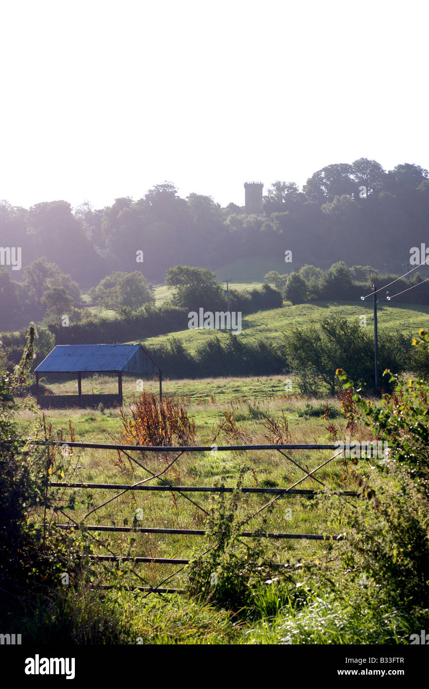 Edgehill battlefield site battle hi-res stock photography and images ...