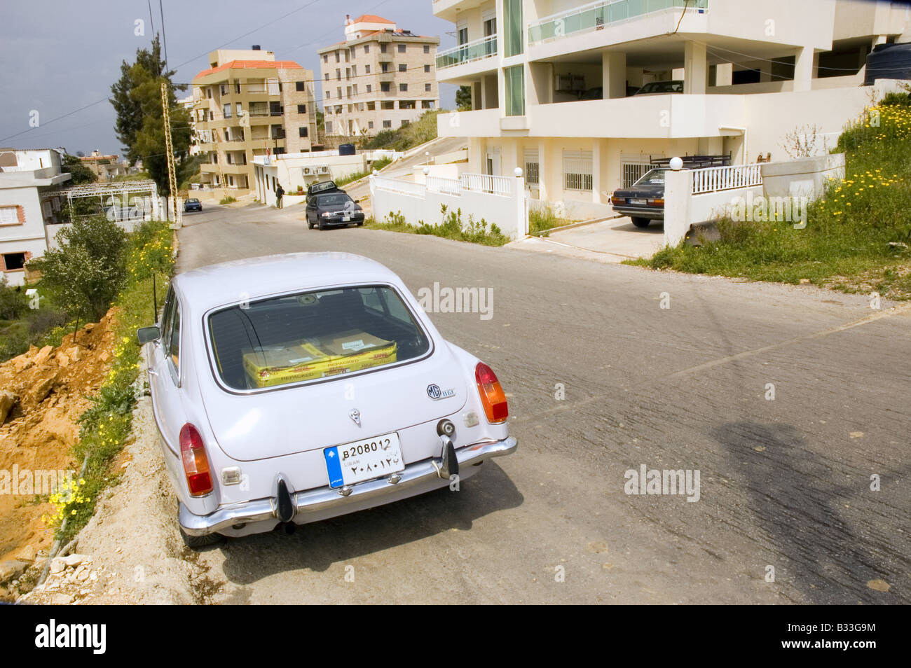Car backside hi-res stock photography and images - Alamy
