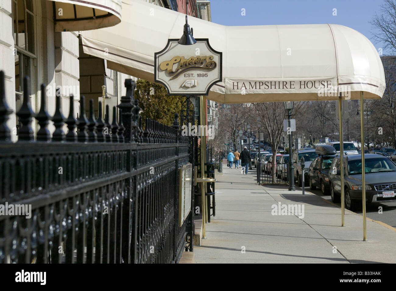 Cheers tv series hi-res stock photography and images - Alamy