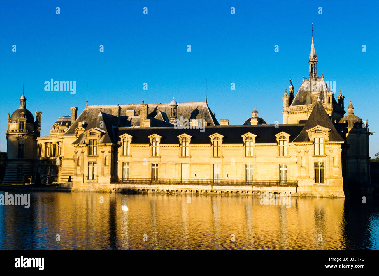 PALACE AT CHANTILLY OISE PICARDY FRANCE Stock Photo - Alamy