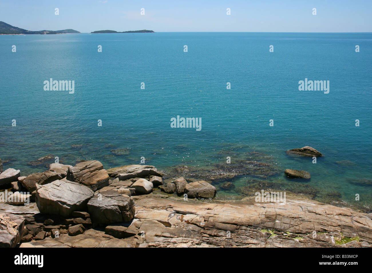 View of sea and rocks from Lad Koh viewpoint, Samui Island, Thailand ...