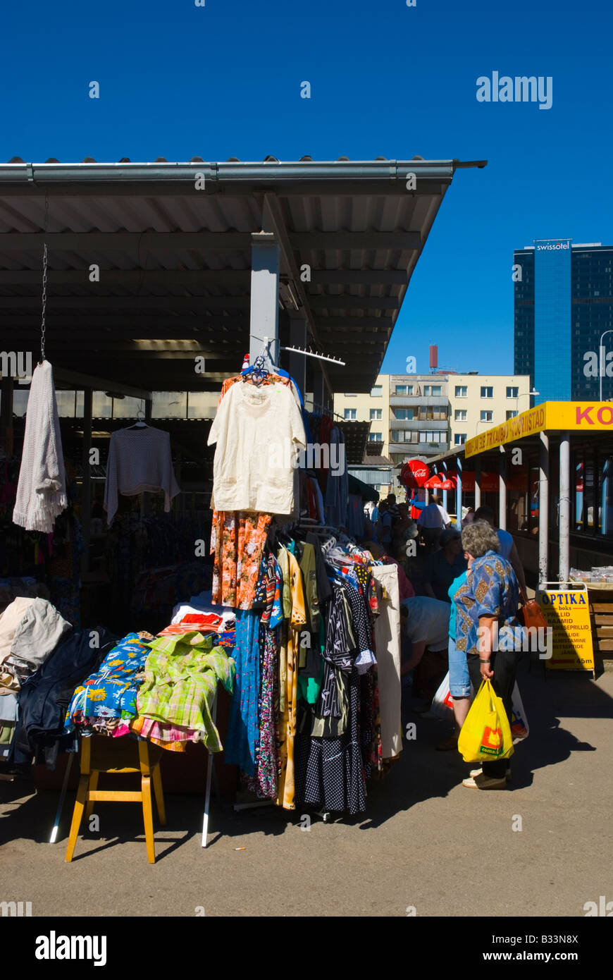 Cloth stall hi-res stock photography and images - Alamy
