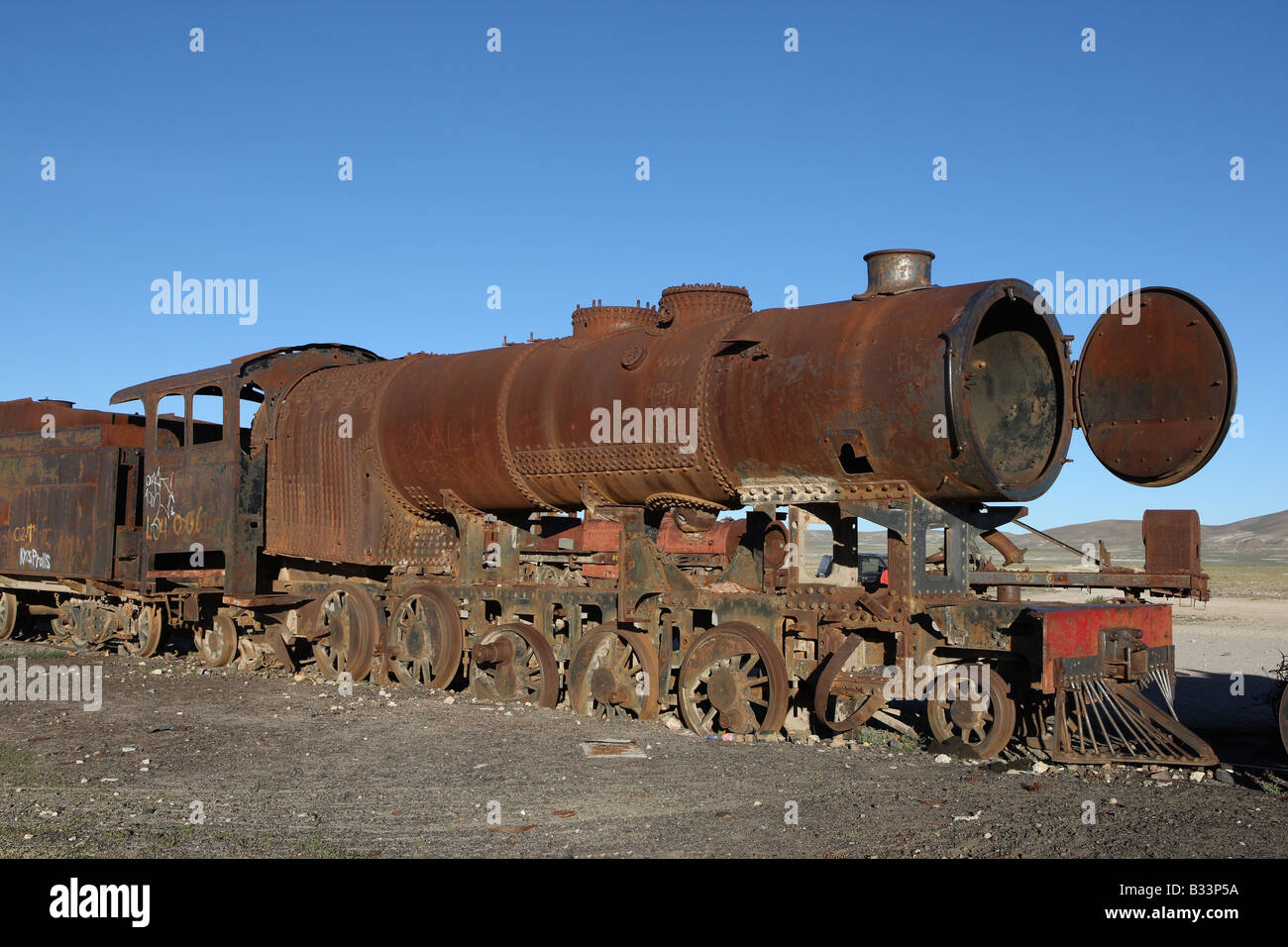 Trains left to rust in Uyuni Stock Photo - Alamy