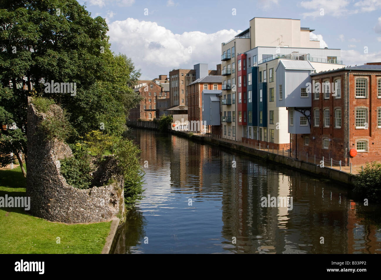 Norwich river wensum norfolk east hi-res stock photography and images ...