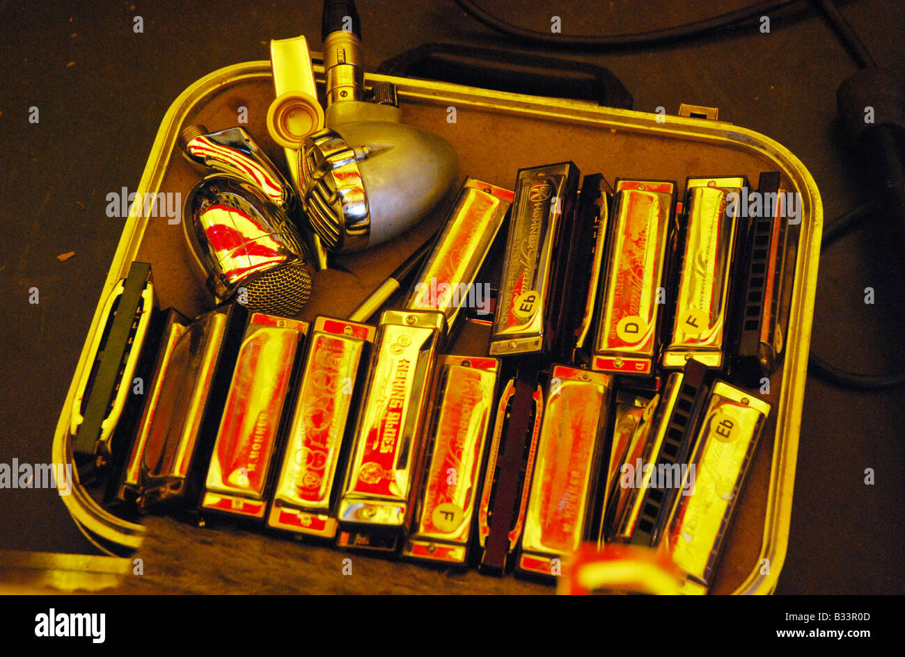 Harmonicas hi-res stock photography and images - Alamy