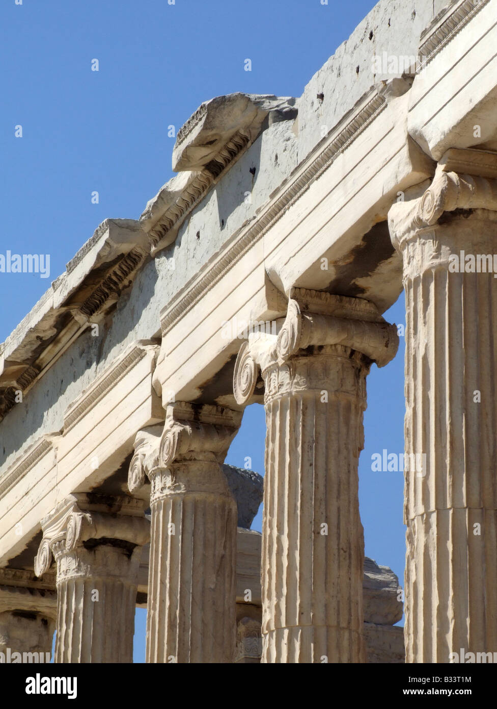the erechteion by the parthenon in athens greece Stock Photo - Alamy