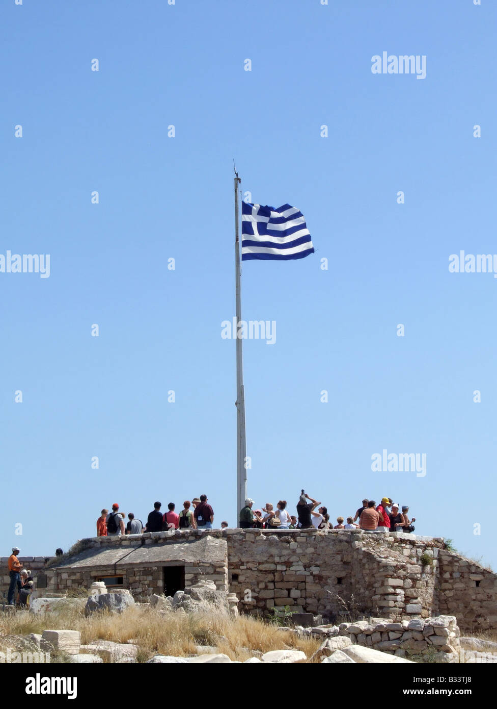 greek flag by the parthenon in athens, greece Stock Photo - Alamy