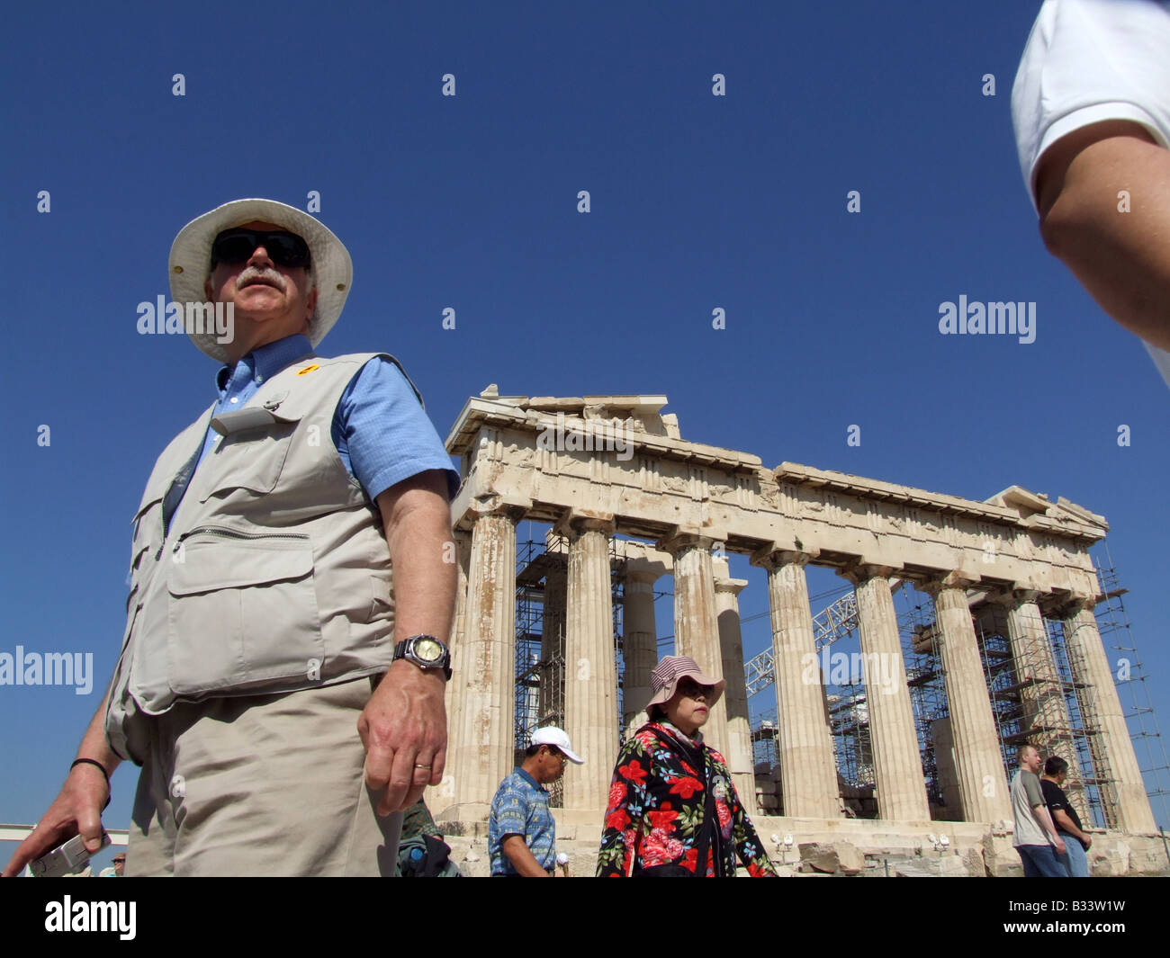 tourists by the parthenon in athens, greece Stock Photo - Alamy