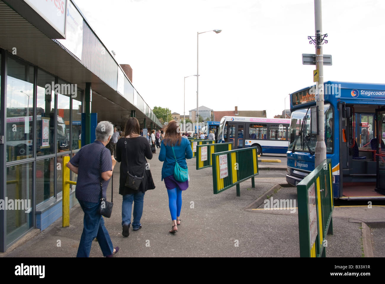 Bus station mansfield hi-res stock photography and images - Alamy