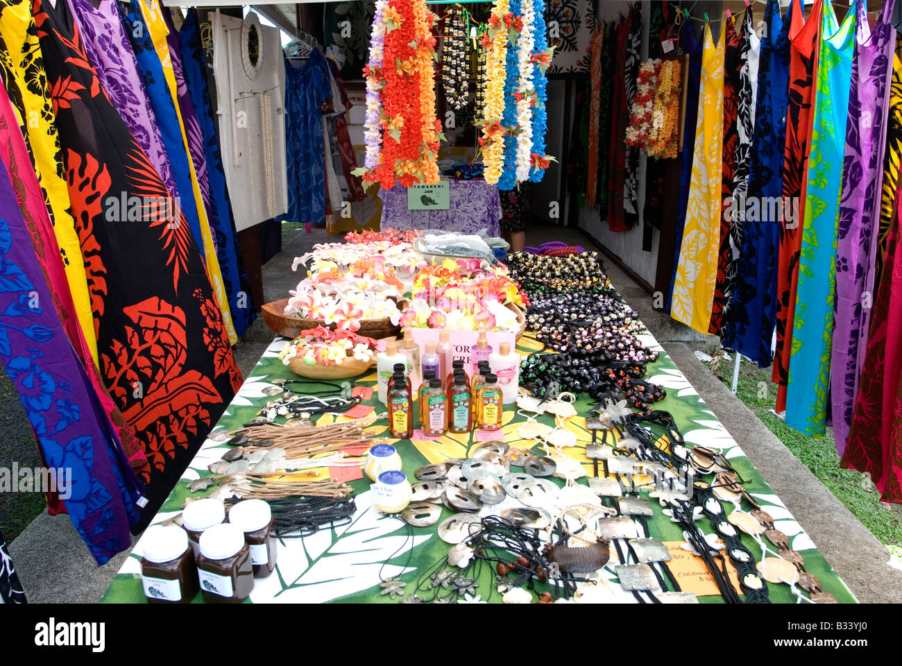 punanganui market scene avarua rarotonga cook islands Stock Photo - Alamy