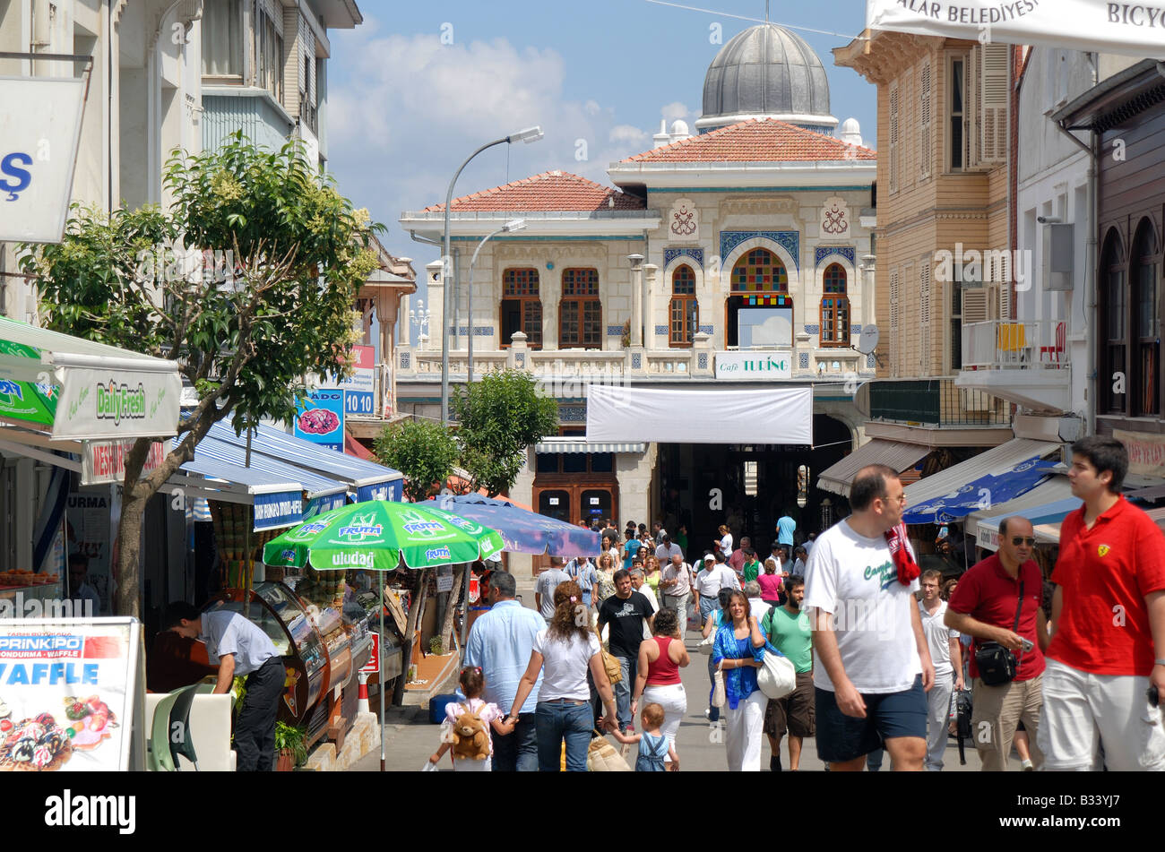 ISTANBUL, TURKEY. The town centre and ferry terminal on Buyukada, one ...