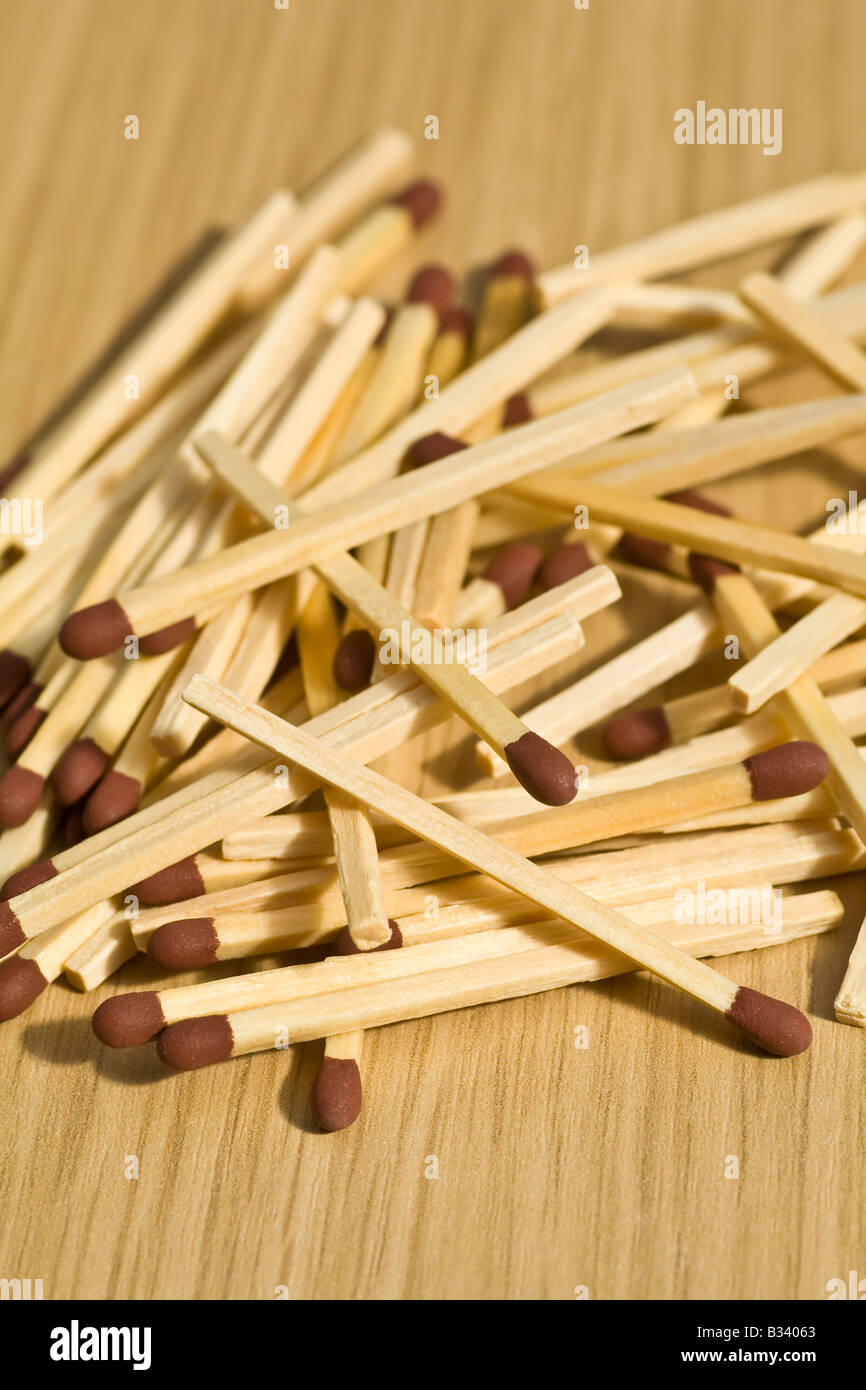 Pile of matches table hi-res stock photography and images - Alamy