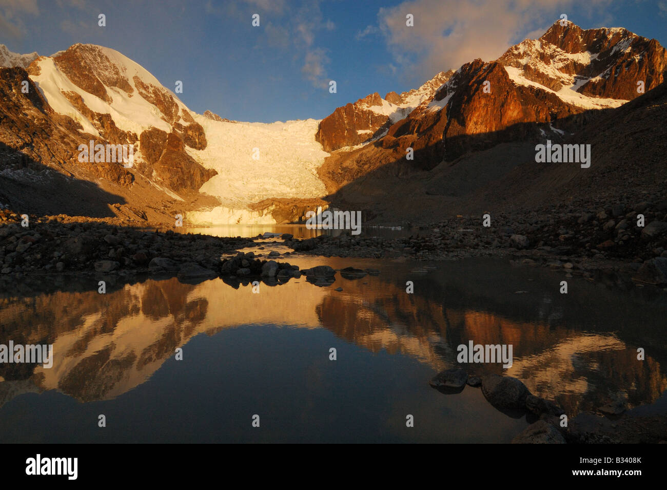 Mt illampu hi-res stock photography and images - Alamy