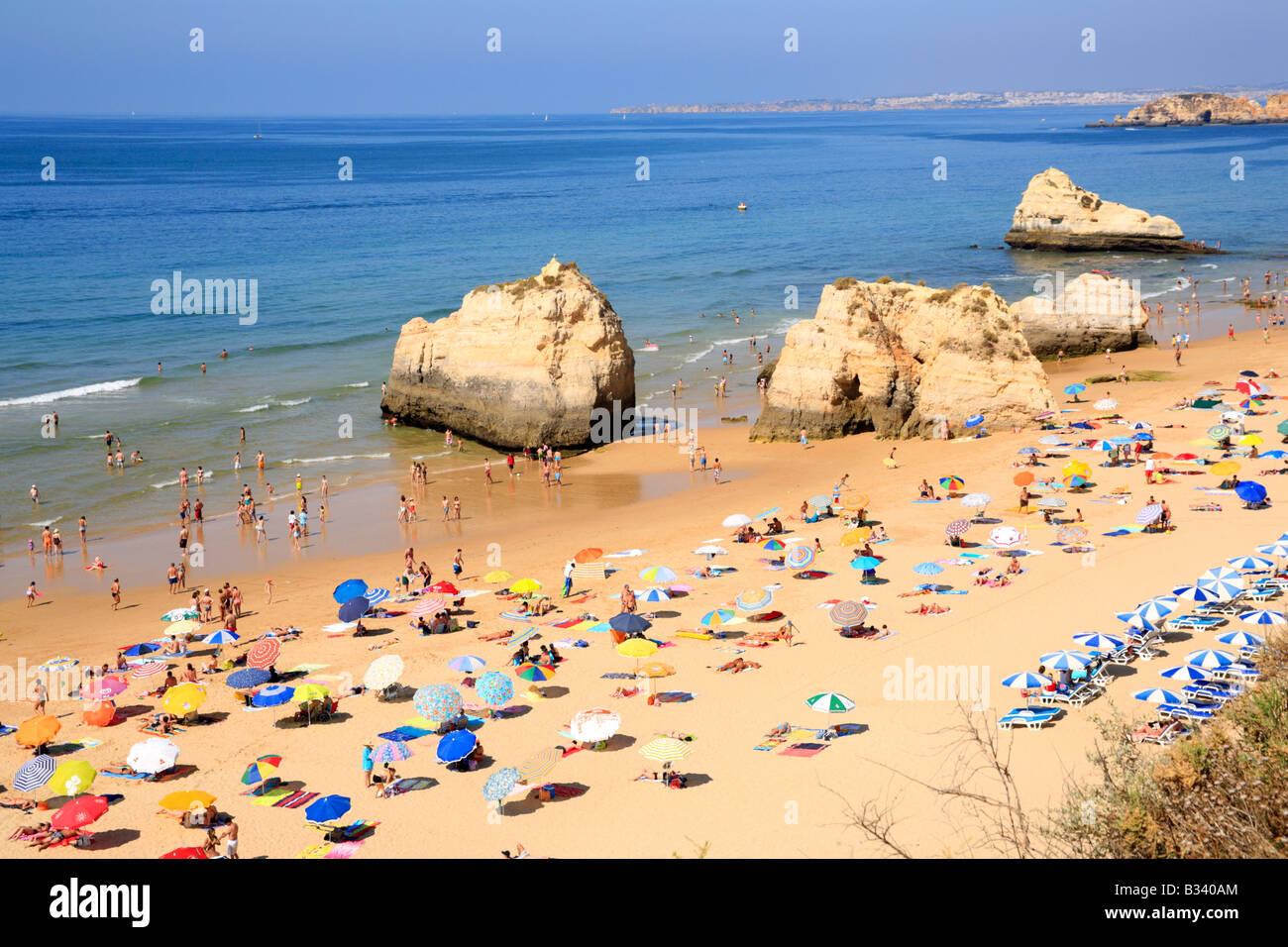 Praia da rocha hi-res stock photography and images - Alamy