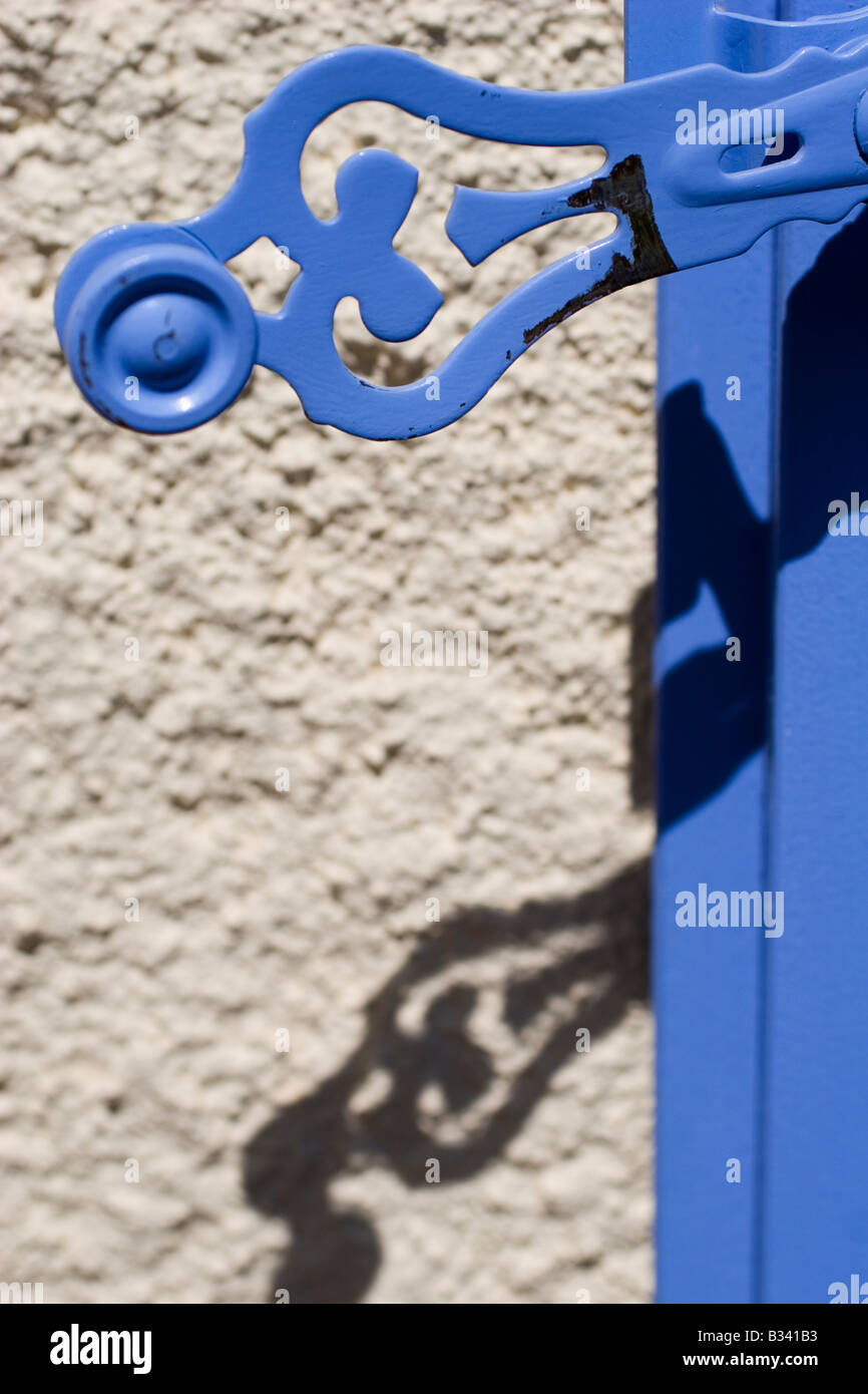 Shutter mechanism hi-res stock photography and images - Alamy