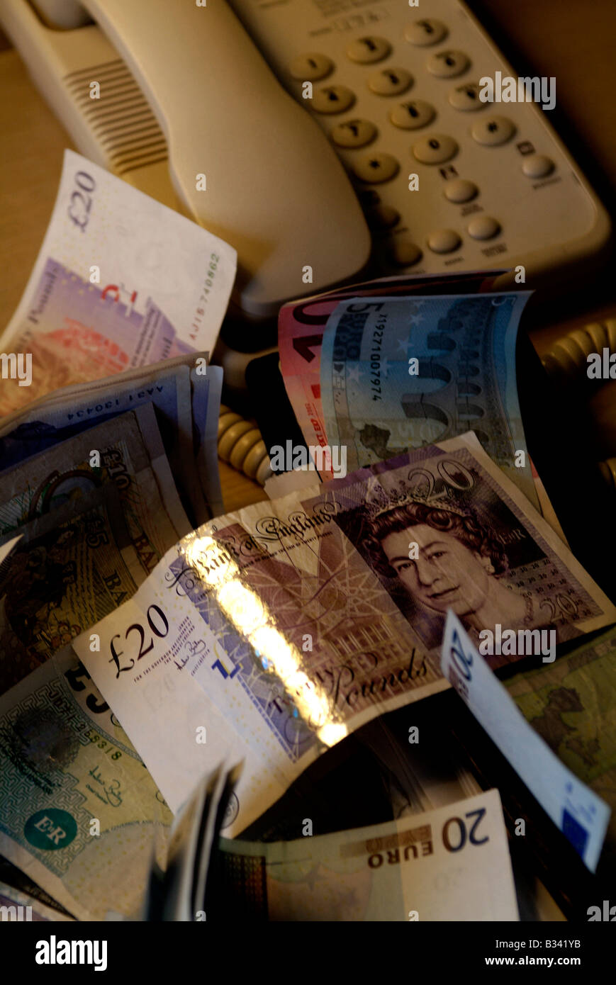 20 pound note front hi-res stock photography and images - Alamy