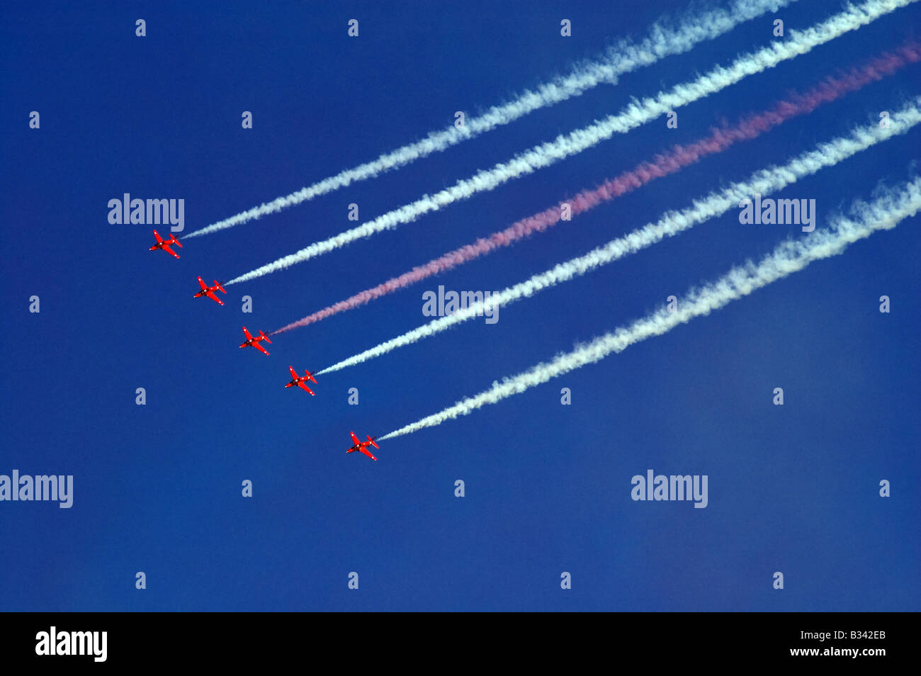 Red Arrows Aerobatic Display Team Stock Photo - Alamy